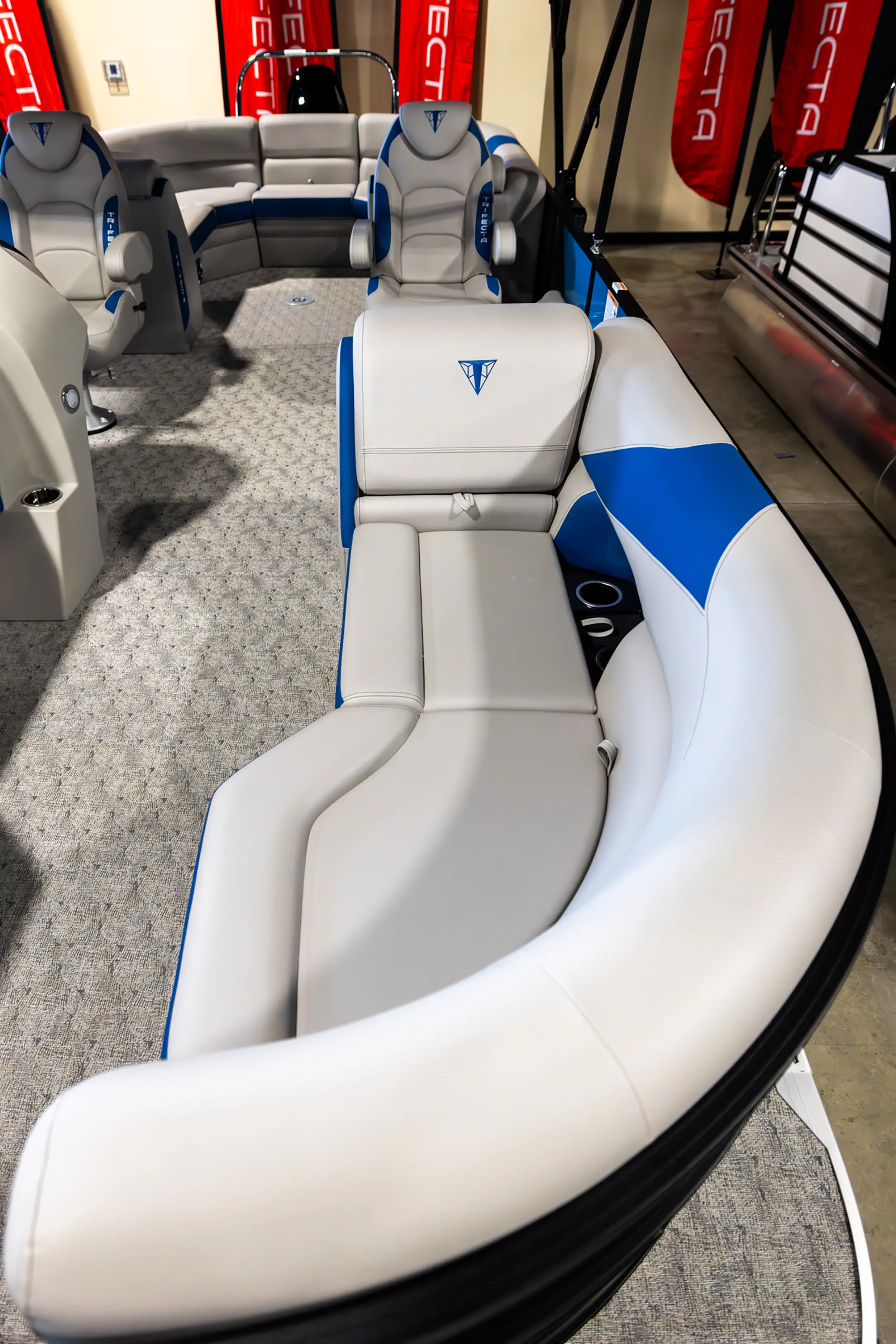 Trifecta LE - Trifecta Pontoon